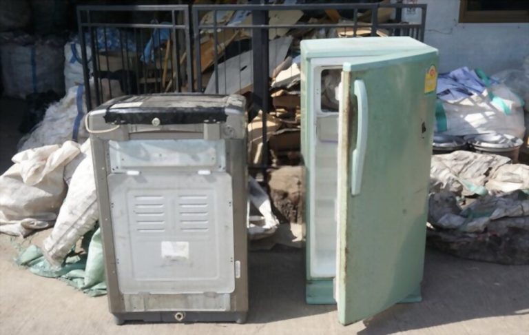 What Are Your Options for Fridge or Freezer Disposal? [5 Ways]